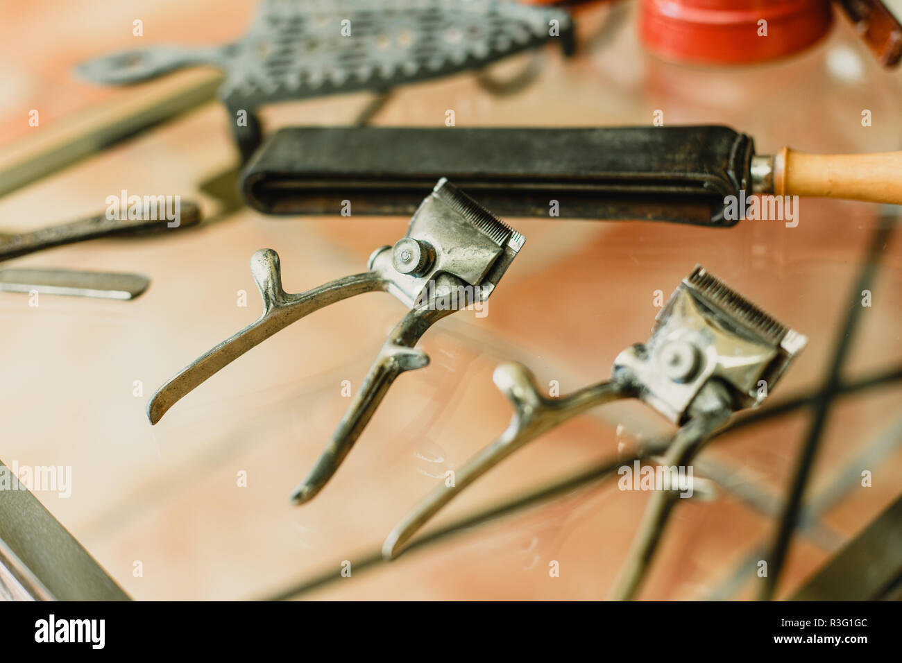 Blades and razor tools of a barber Stock Photo - Alamy