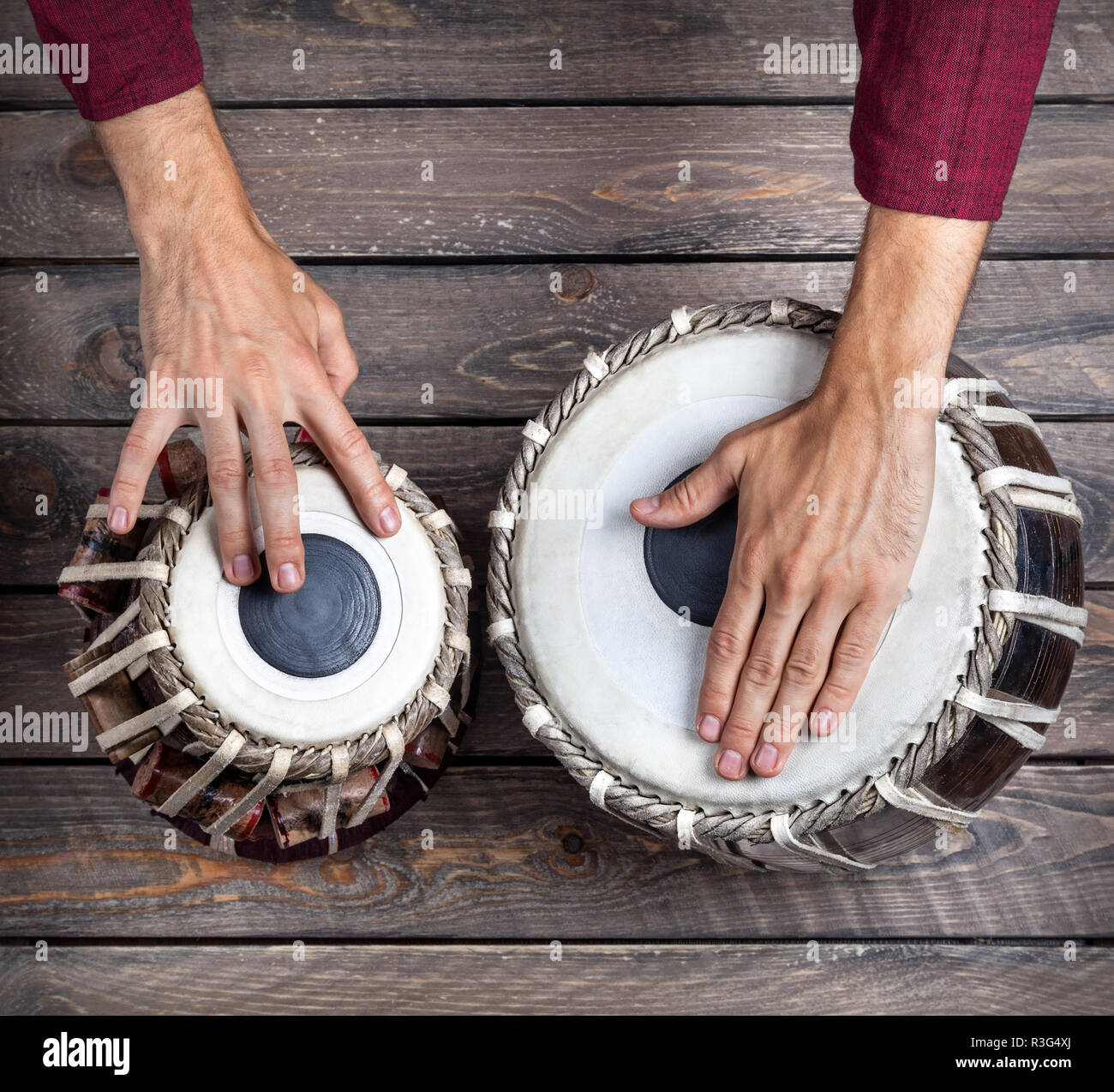 Indian Drums Playing Stock Photos & Indian Drums Playing Stock Images ...