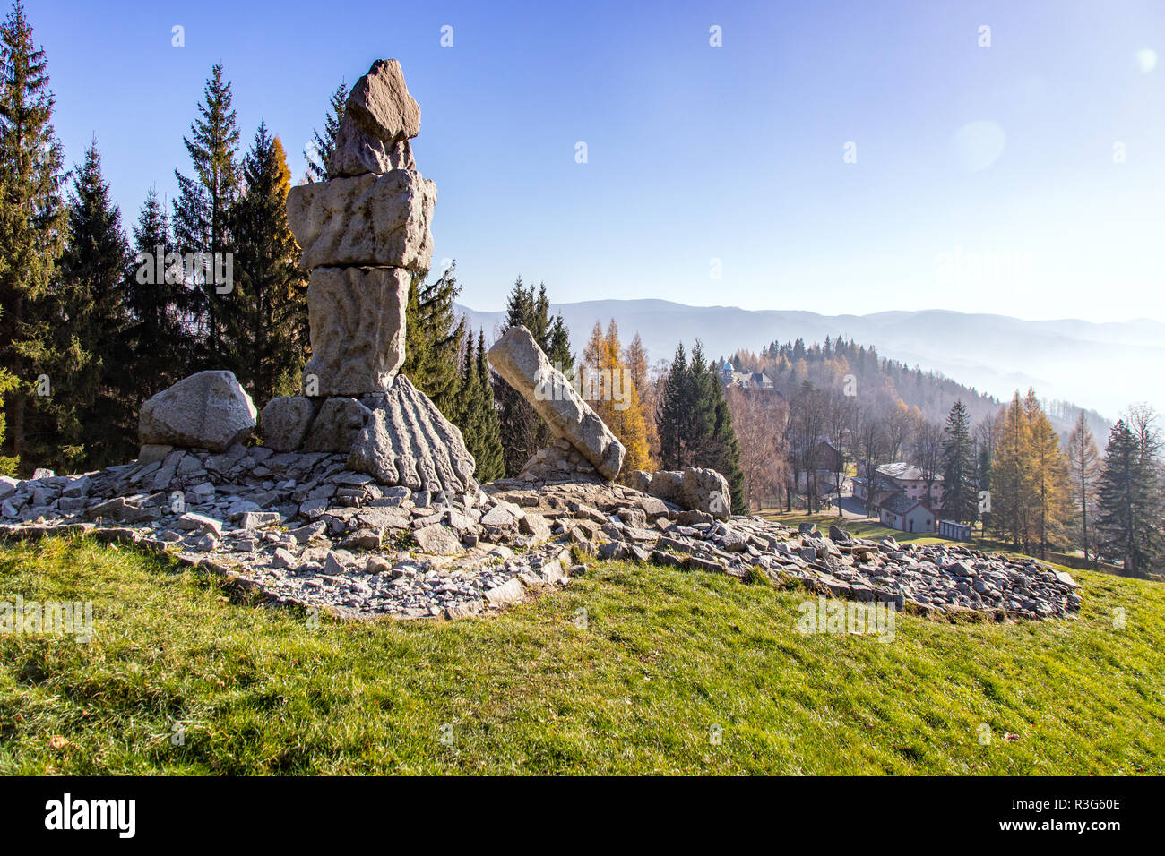 Kamenné mohyly, Jižní svah, Lázně Jeseník, Jeseníky, Česká republika ...