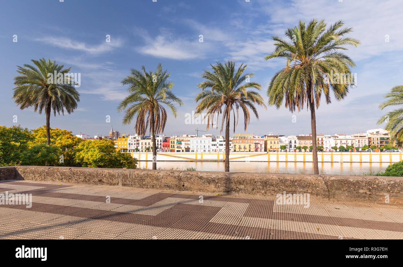 Seville waterfront hi-res stock photography and images - Alamy