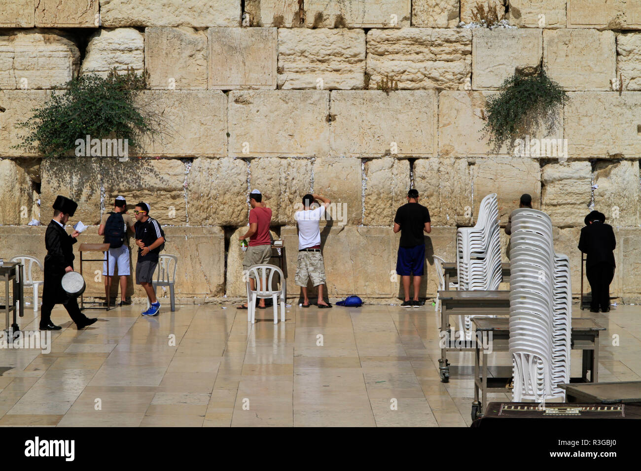 Jewish gathering hi-res stock photography and images - Alamy