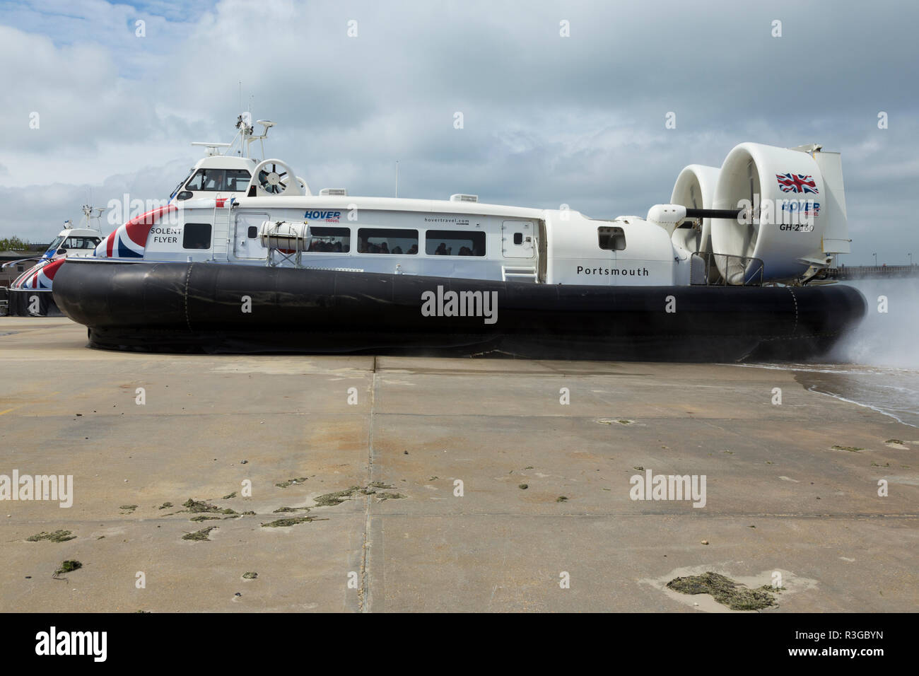 Hovercraft / Hover Craft 'The Solent Flyer' seen at Ryde on Isle of ...