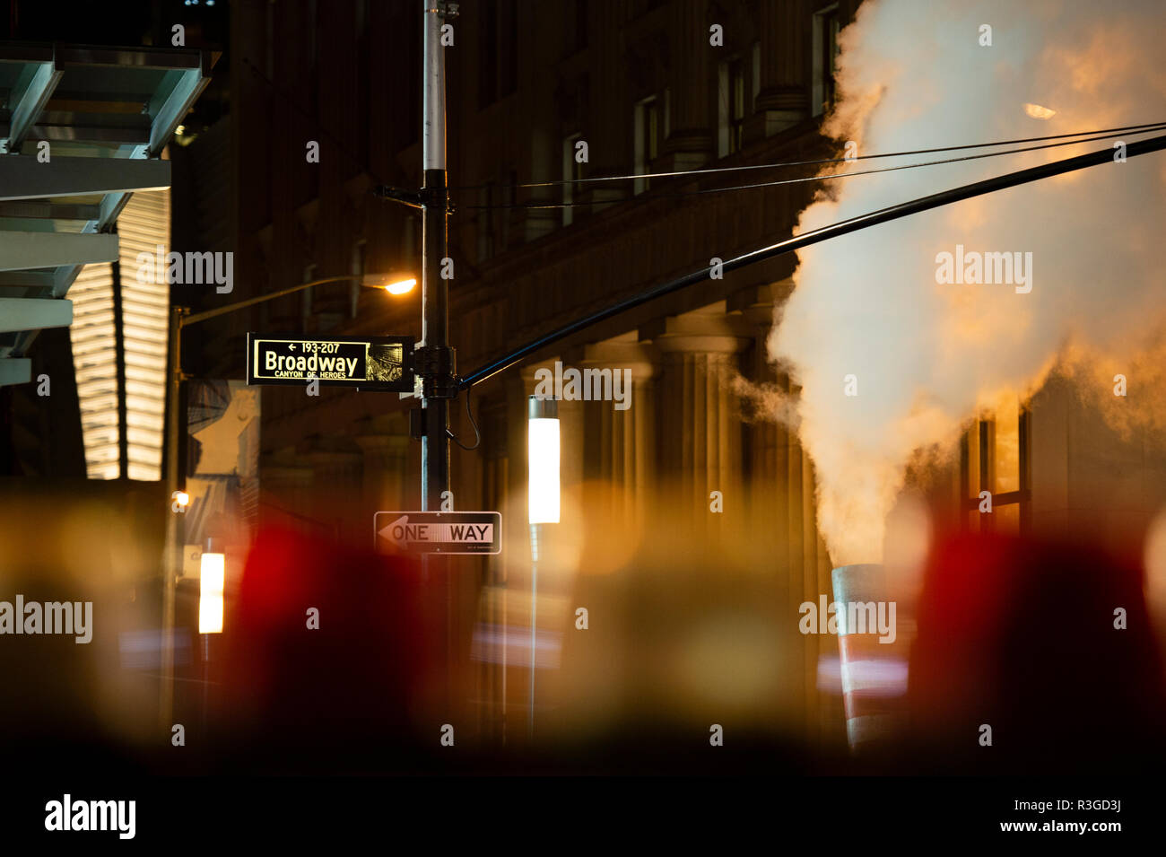 Steam manhole hi-res stock photography and images - Alamy