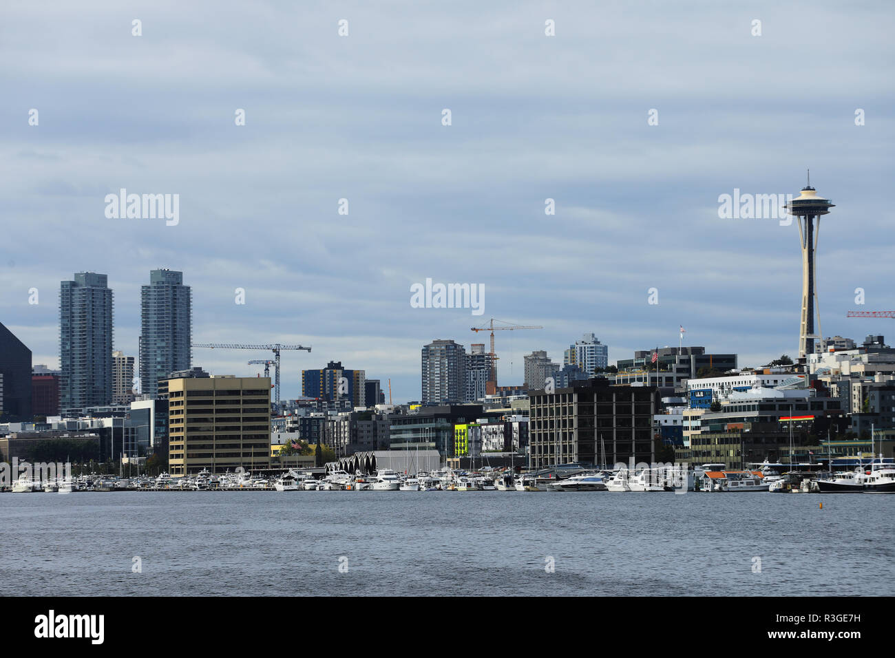 The Seattle, Washington skyline across harbor Stock Photo - Alamy