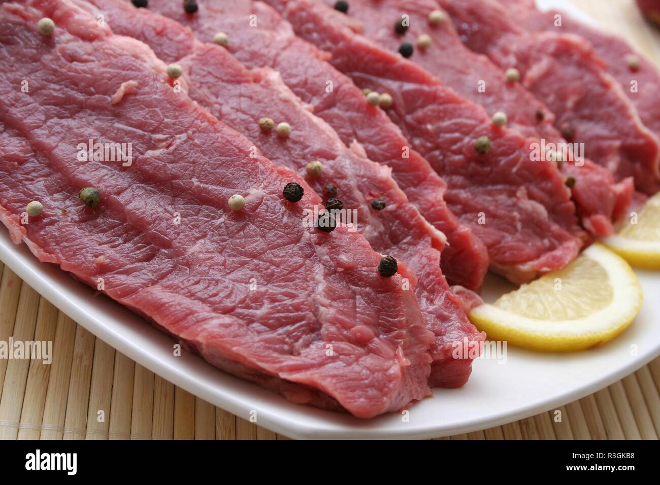 Bull roast hi-res stock photography and images - Alamy