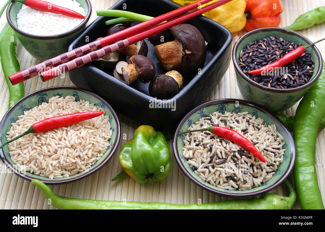 Chinesischer reis hi-res stock photography and images - Alamy