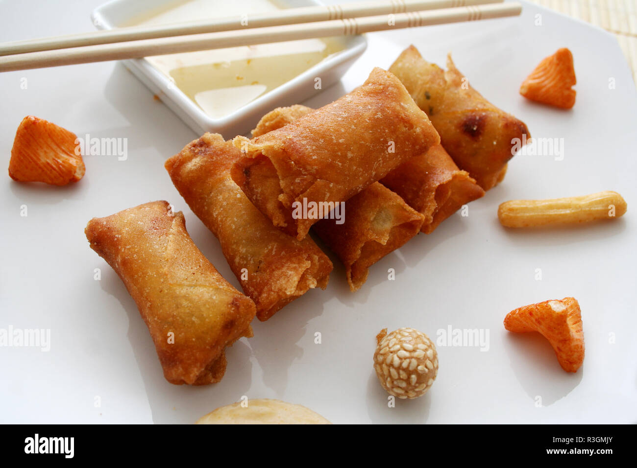 Chinarollen hi-res stock photography and images - Alamy
