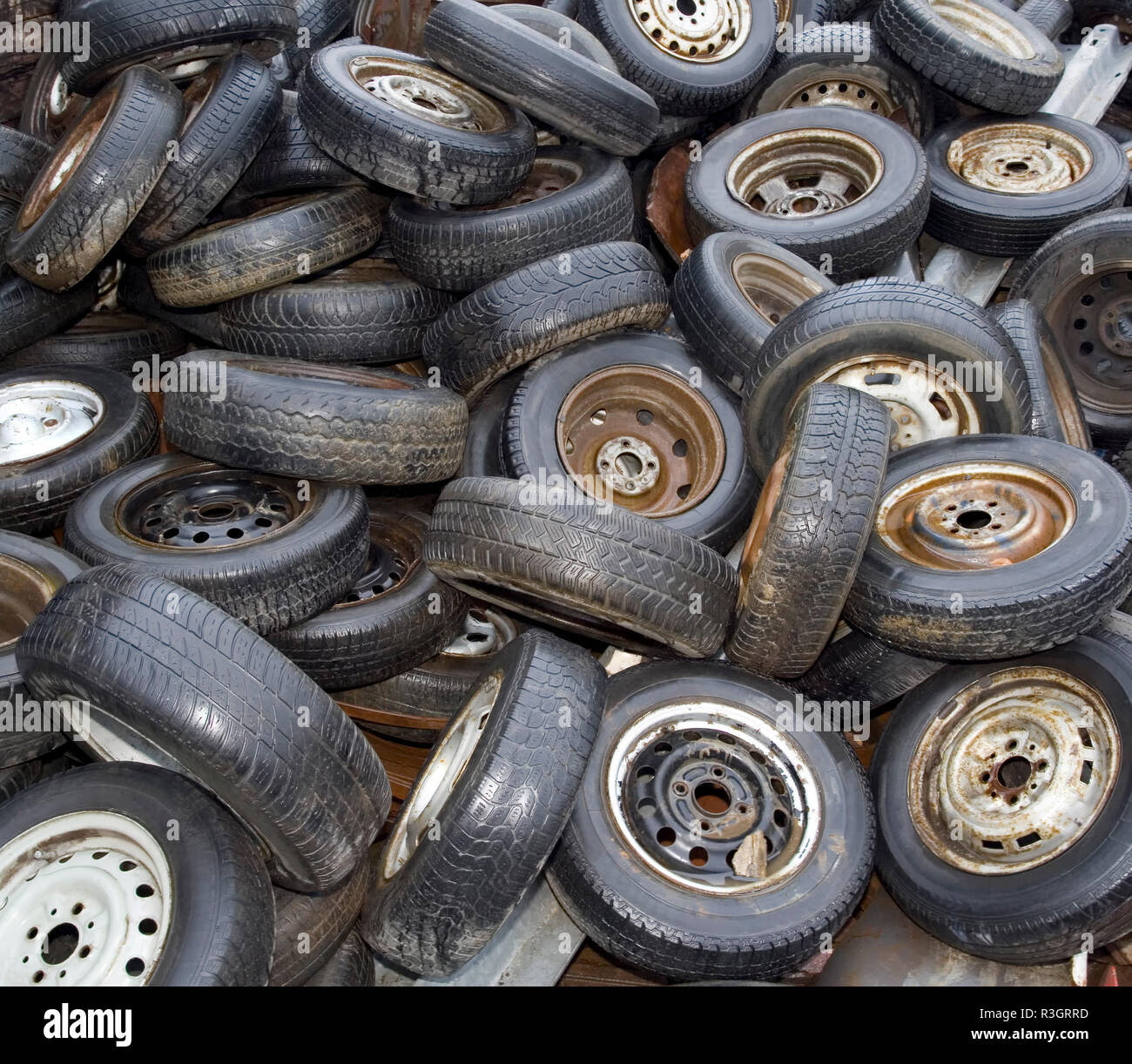Pile of wheels hi-res stock photography and images - Alamy