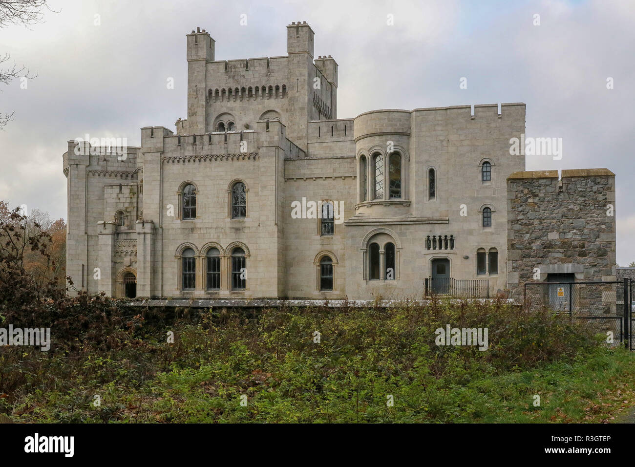 Gosford forest castle hi-res stock photography and images - Alamy