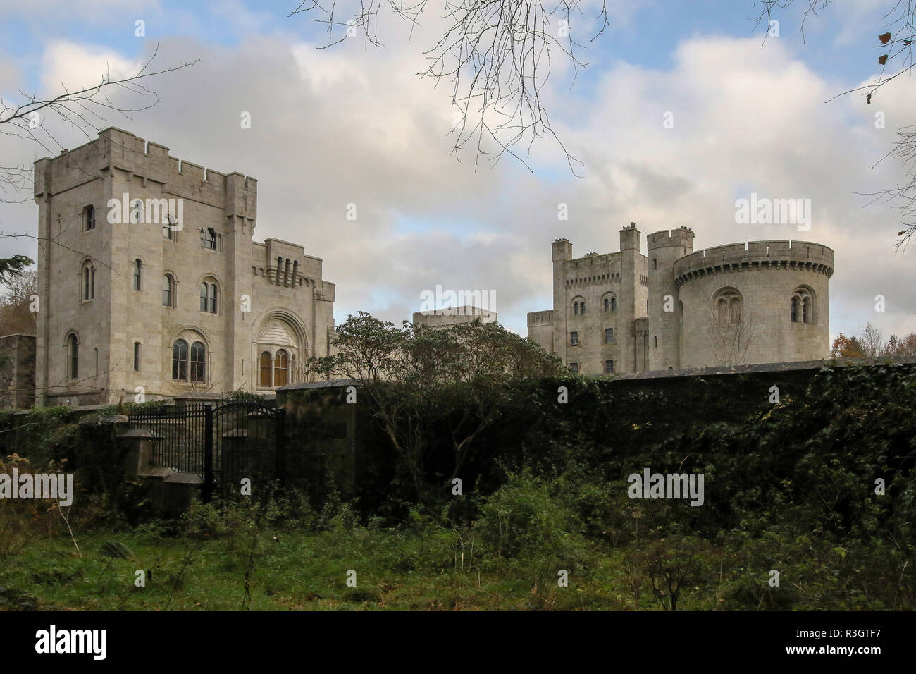 Perimeter wall with castle inside.Gosford Castle, Gosford Forest Park ...