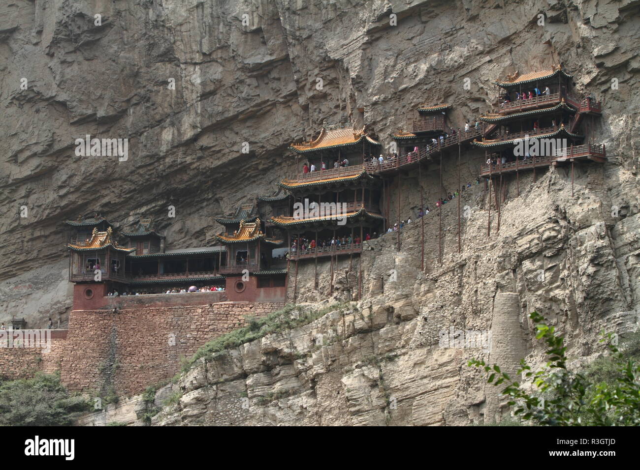 the hanging monastery hanging temple in datong in china Stock Photo - Alamy