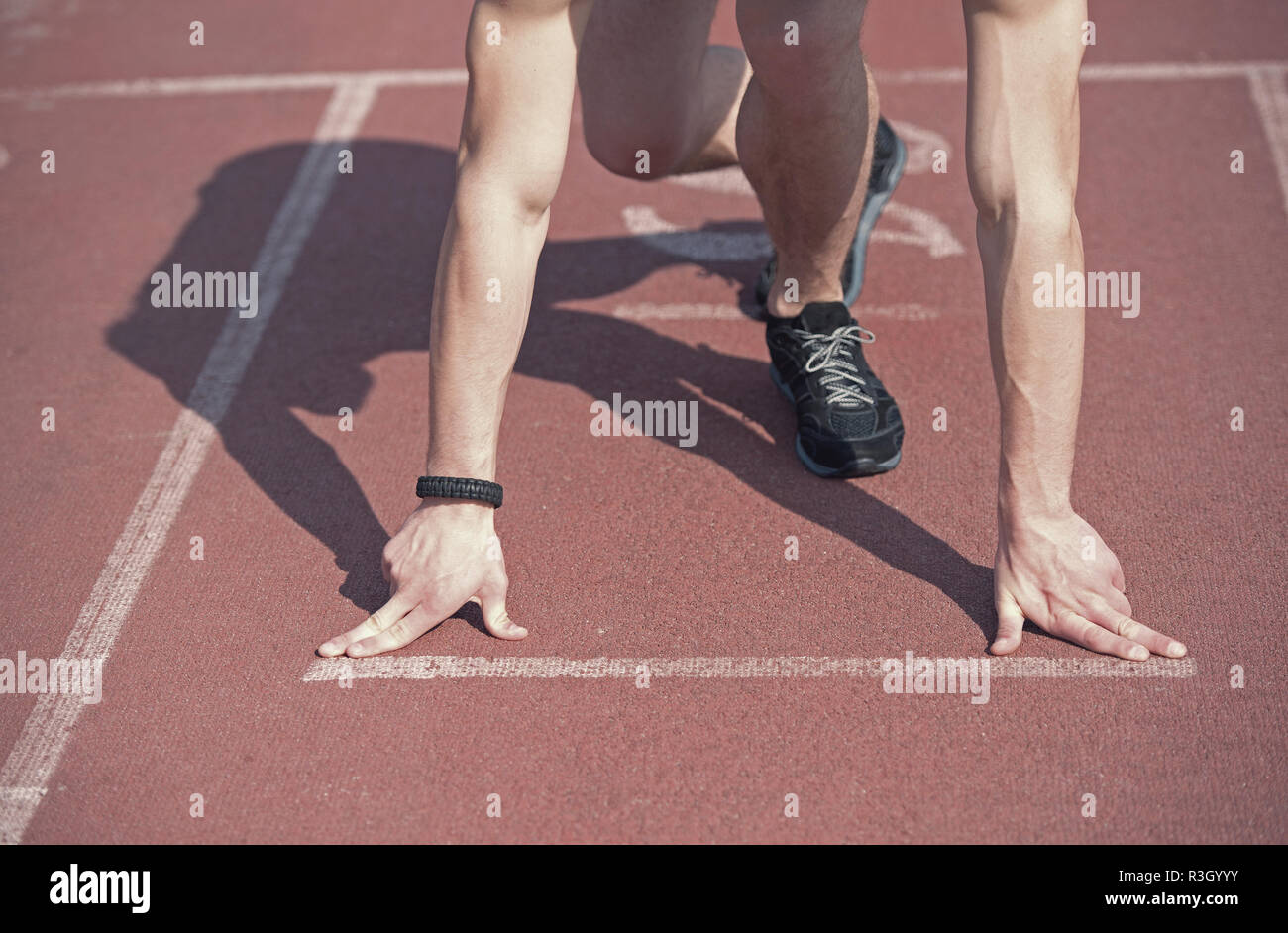 Bodybuilder muscular sprint runner sprint fit hi-res stock photography ...
