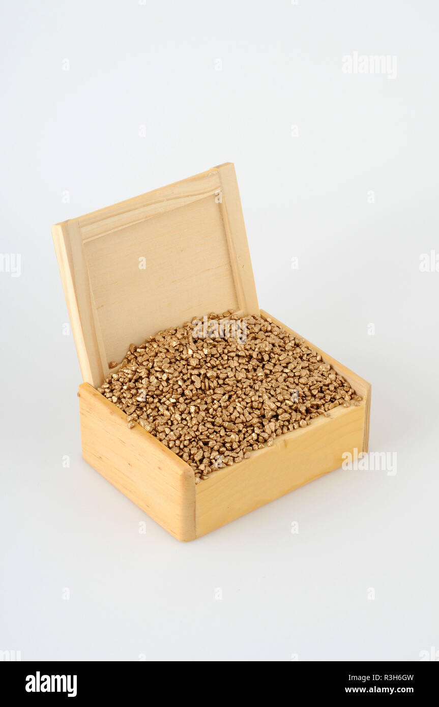 Fake gold jewellery hi-res stock photography and images - Alamy