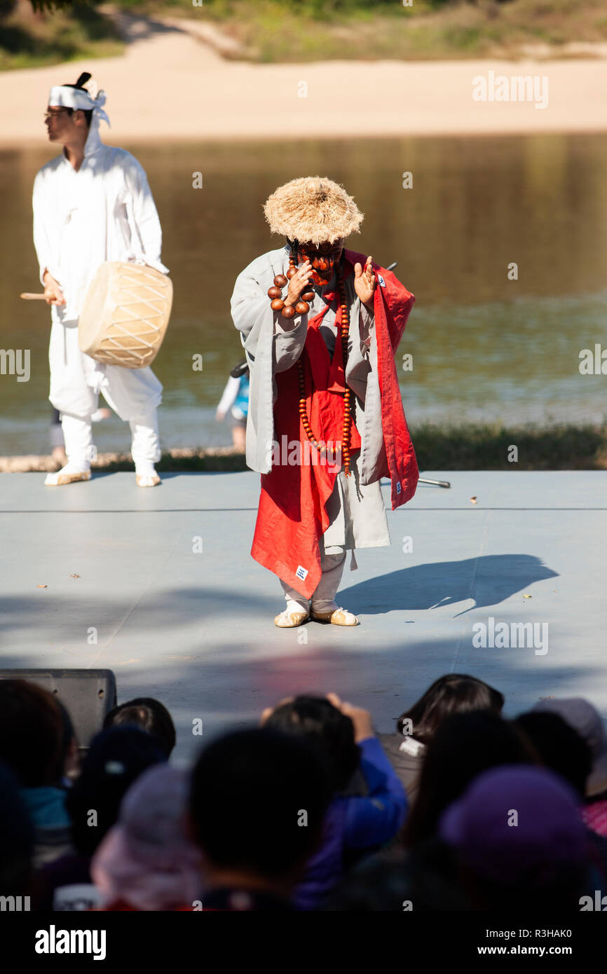 Traditional masque performance Talchum(hahoe mask dance drama) in ...