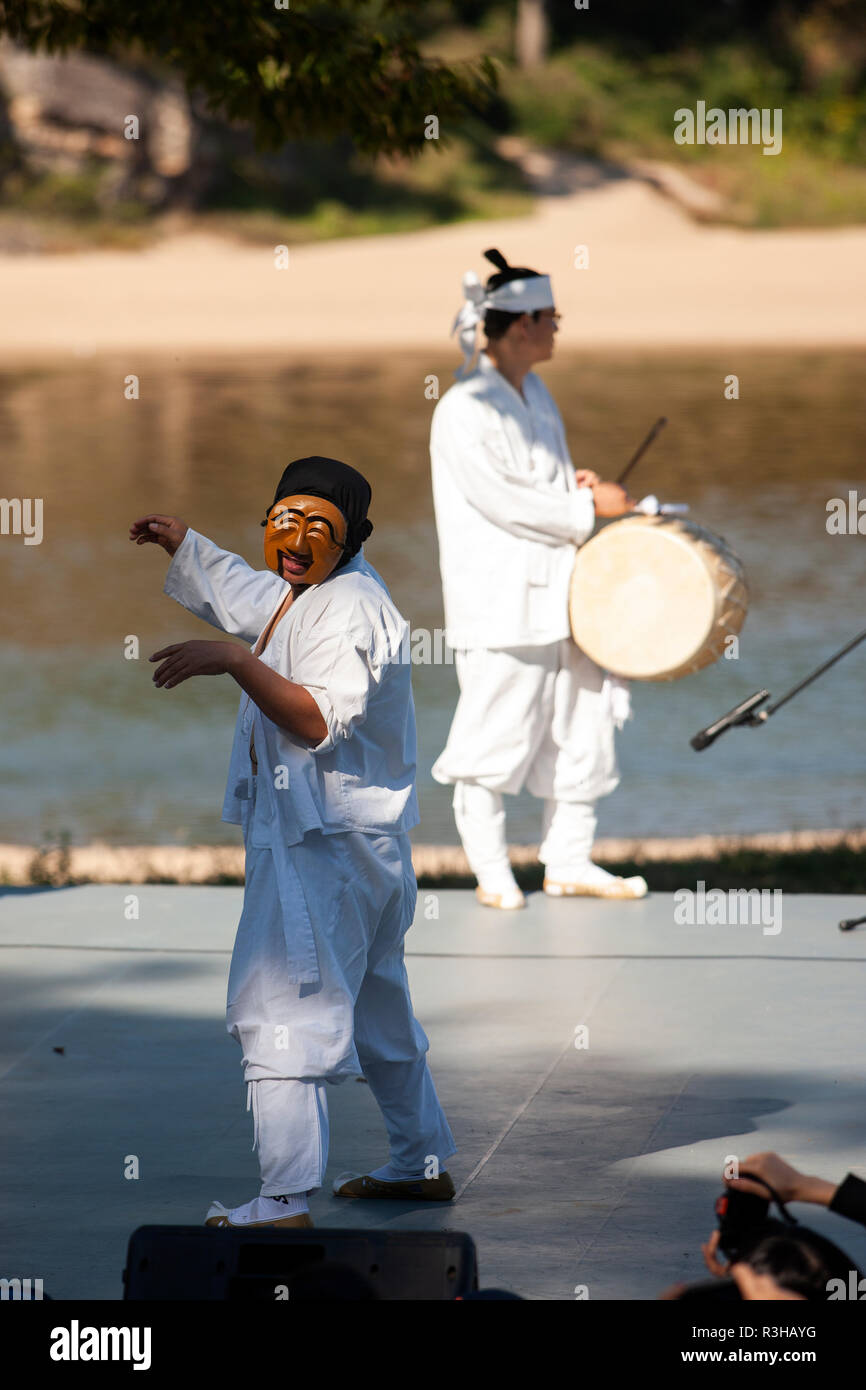 Traditional masque performance Talchum(hahoe mask dance drama) in ...