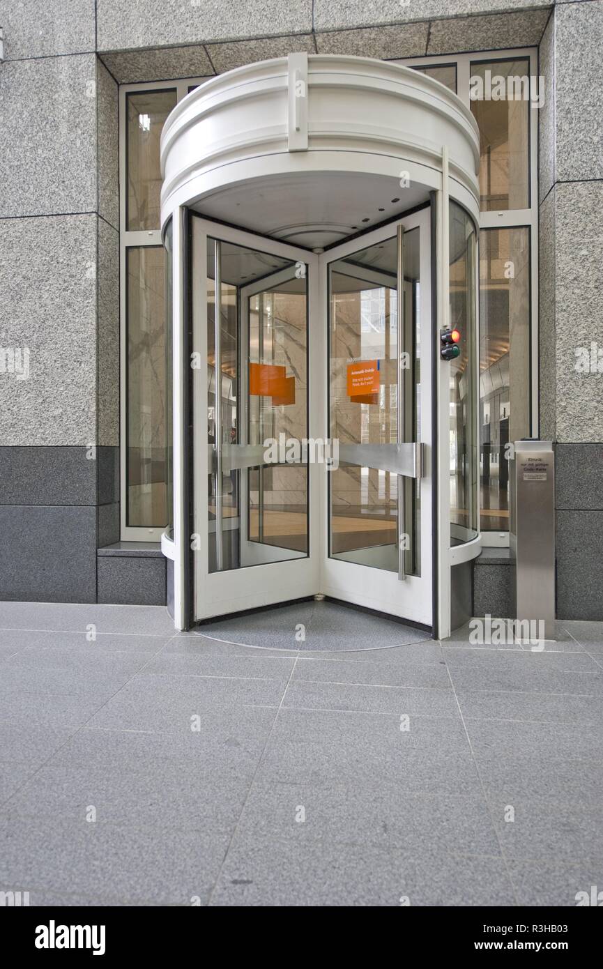 Automatic revolving door hi-res stock photography and images - Alamy