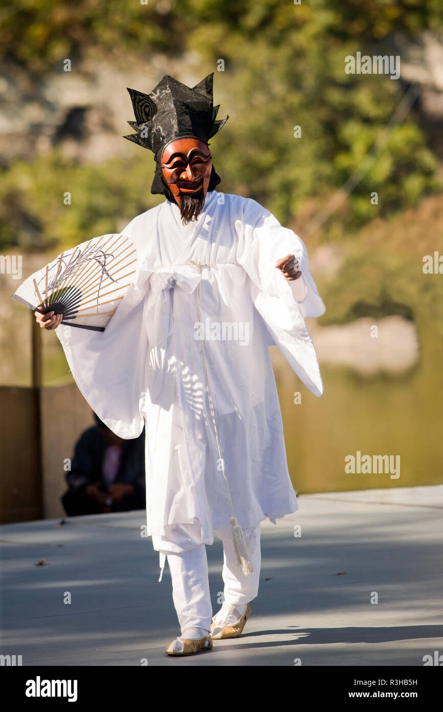 Korean tal hi-res stock photography and images - Alamy