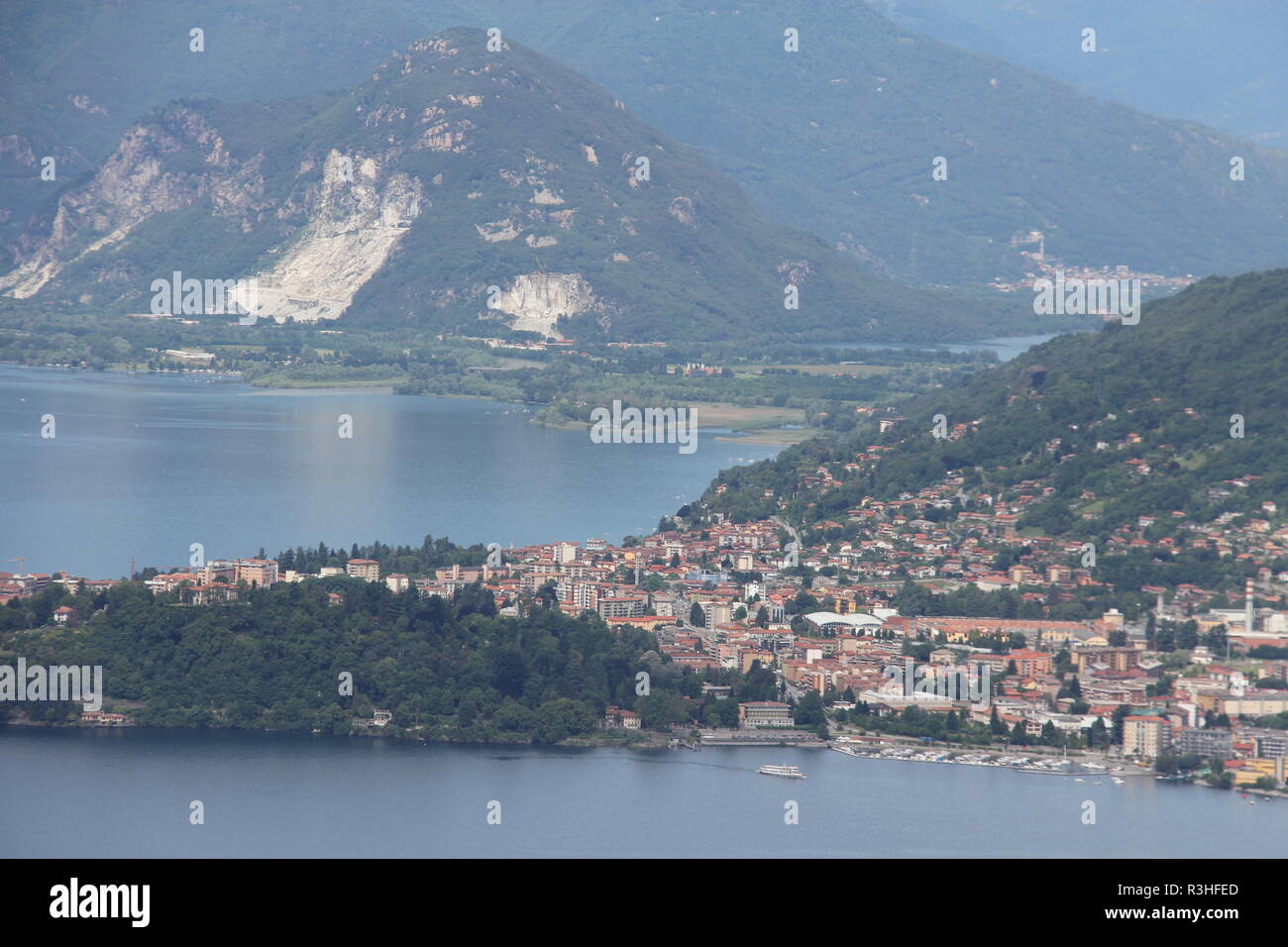 Verbania harbor italy hi-res stock photography and images - Alamy