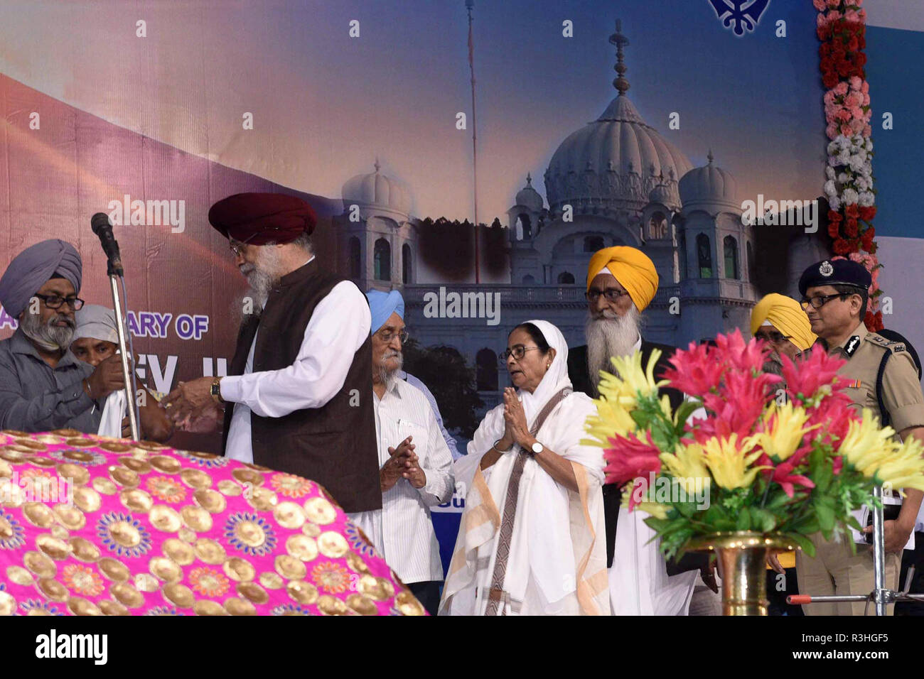 Birth of sikhism hi-res stock photography and images - Alamy