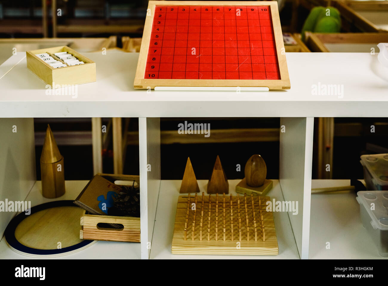 Graphical boards to learn mathematics in a Montessori school of ...
