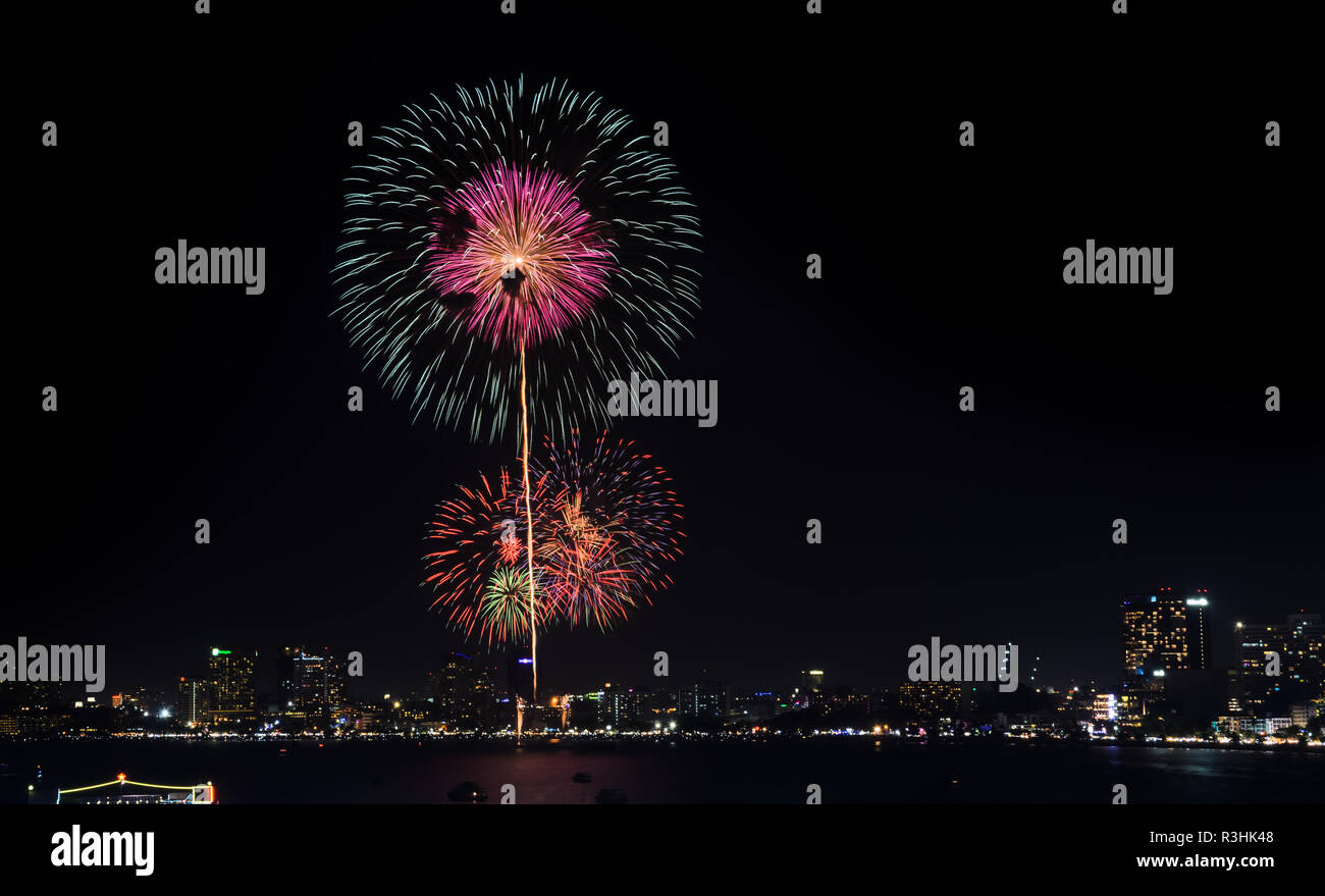 Aerial view nighttime fireworks display hi-res stock photography and ...