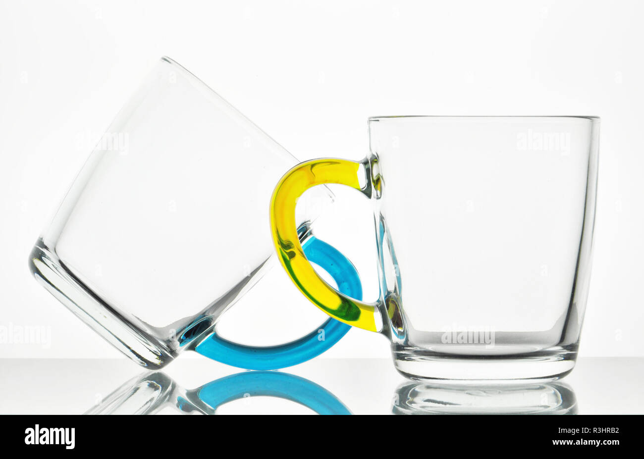 Mirroring glasses hi-res stock photography and images - Alamy