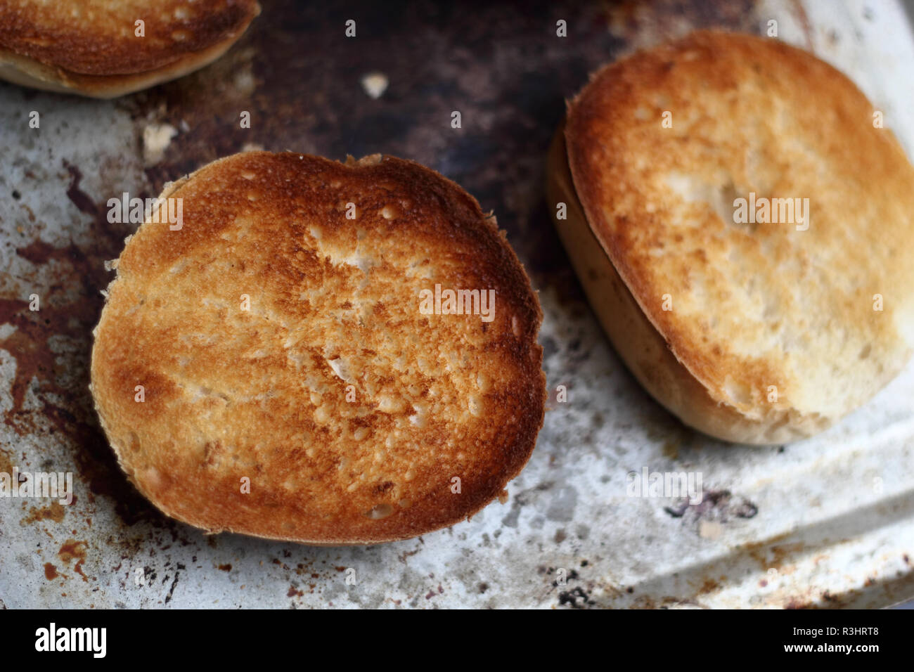 Bread rolls toasting hi-res stock photography and images - Alamy