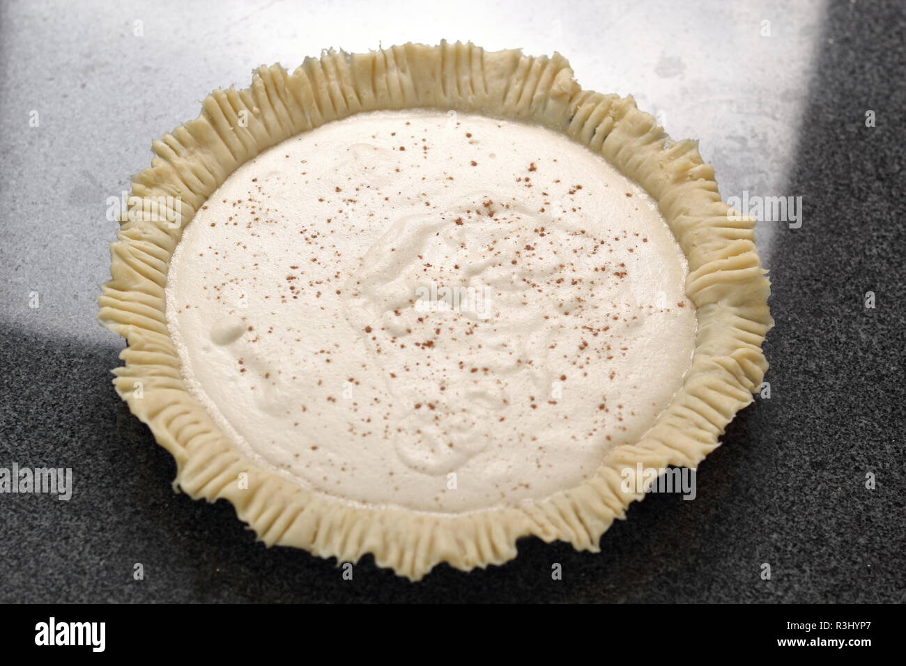 Pie ready to baking. Making Cider Pie Series Stock Photo - Alamy