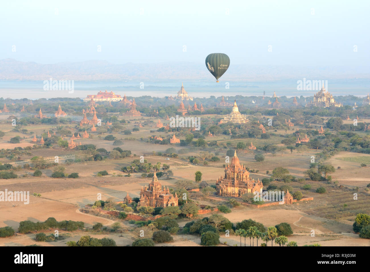 ballooning in bagan,myanmar Stock Photo - Alamy