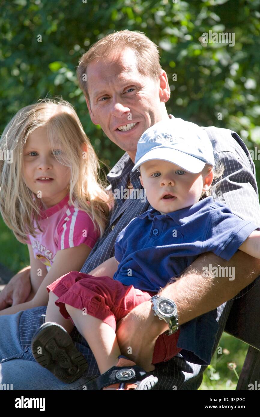 father with children Stock Photo - Alamy