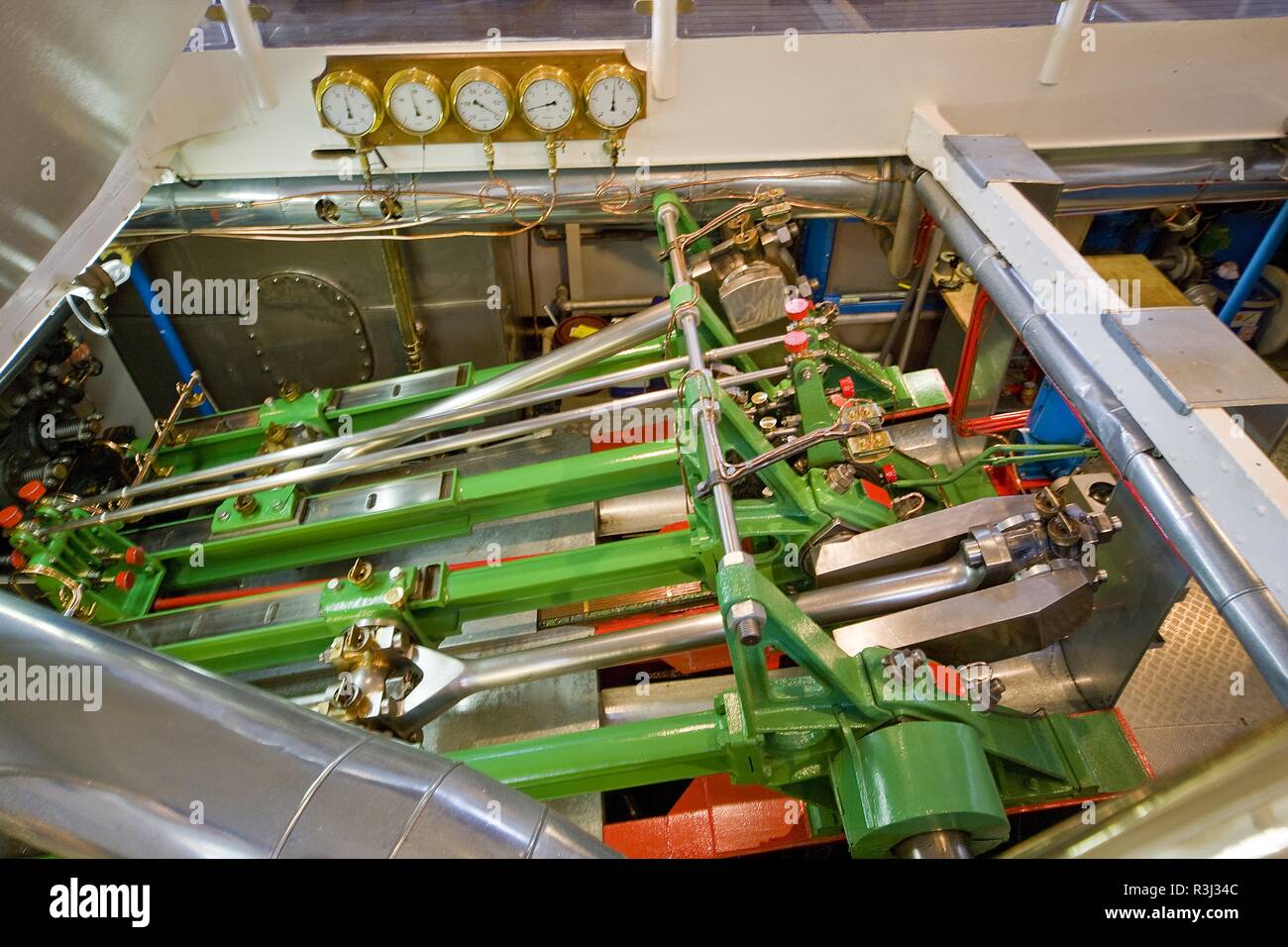 Steamer engine room hi-res stock photography and images - Alamy