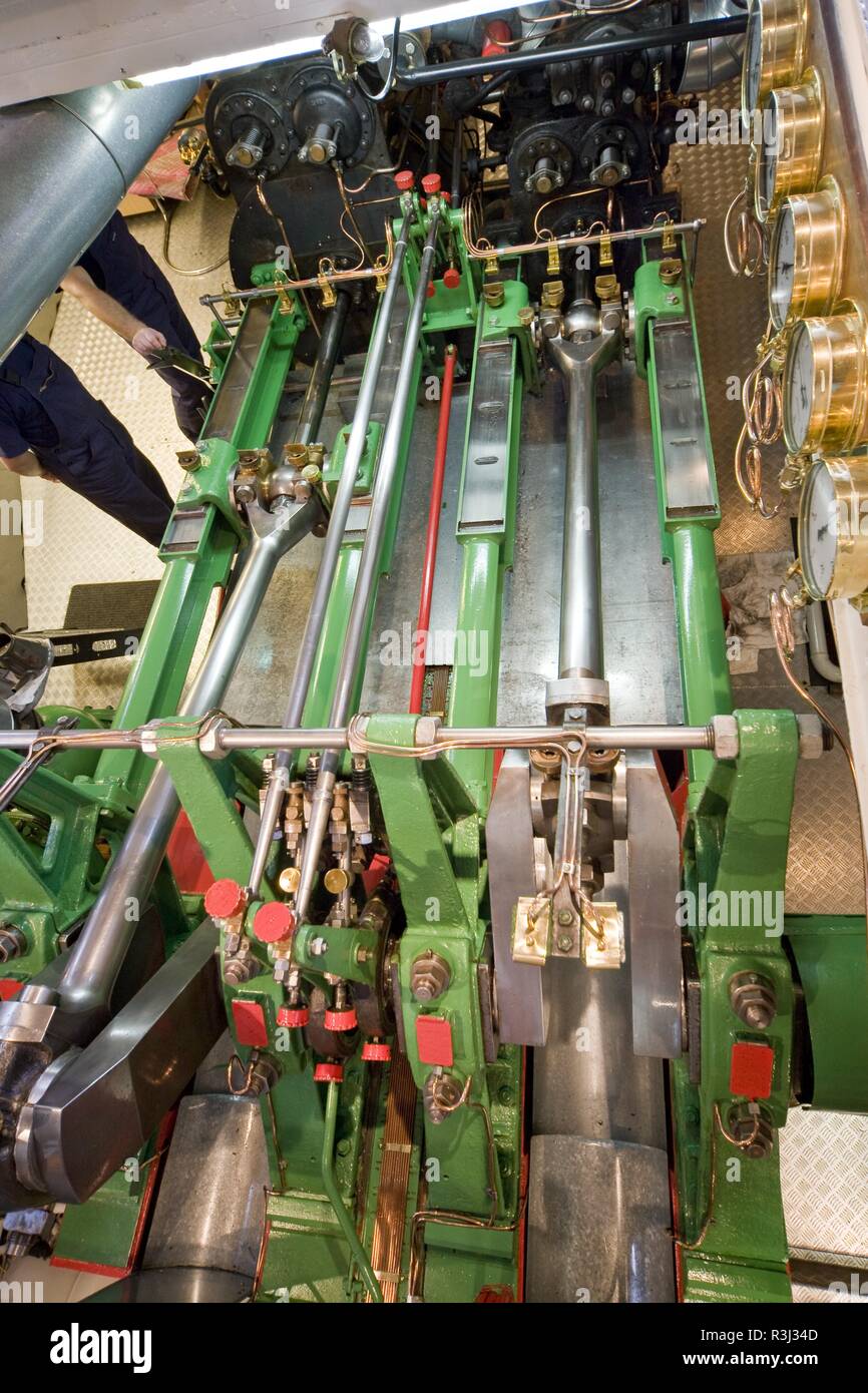 Steamer engine room hi-res stock photography and images - Alamy