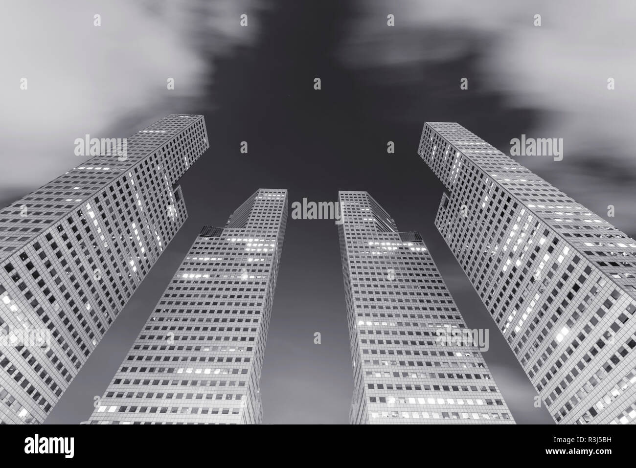 Tall building perspective drawing hi-res stock photography and images ...