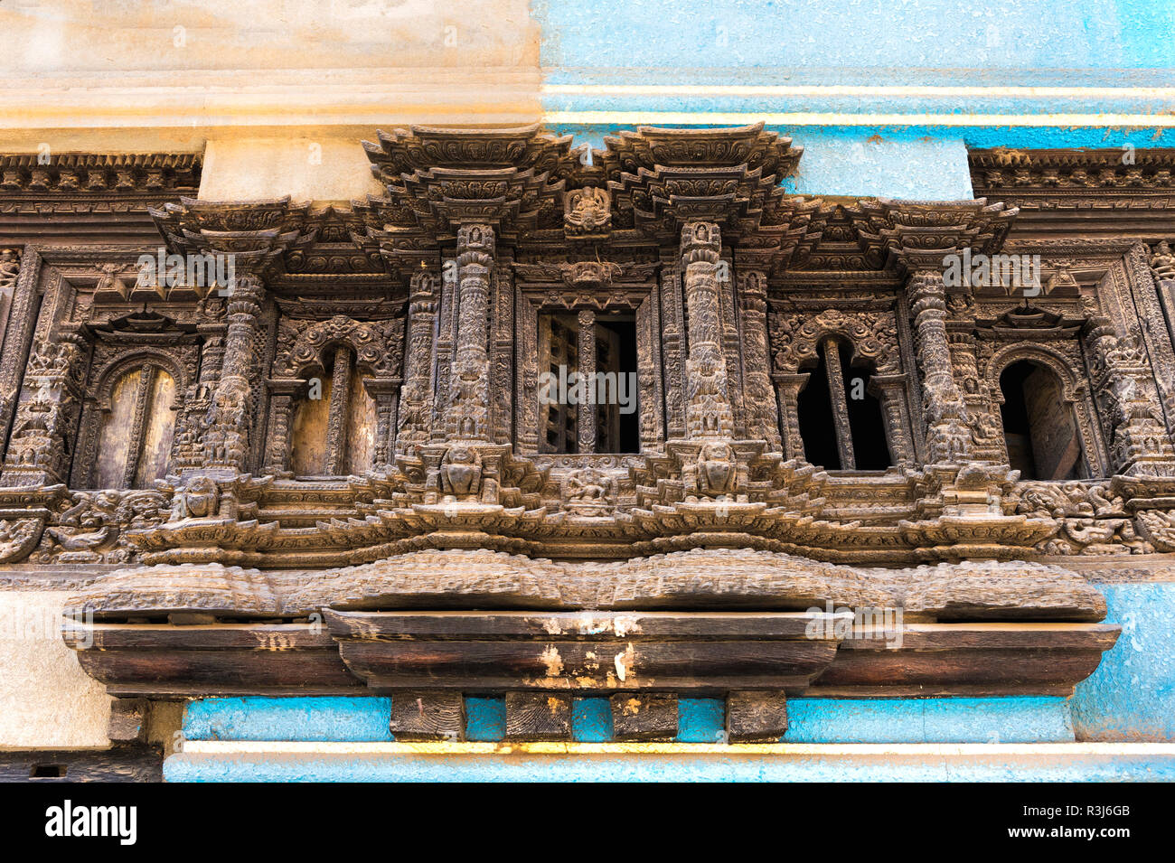Carved wooden windows, Kirtipur, Nepal Stock Photo - Alamy