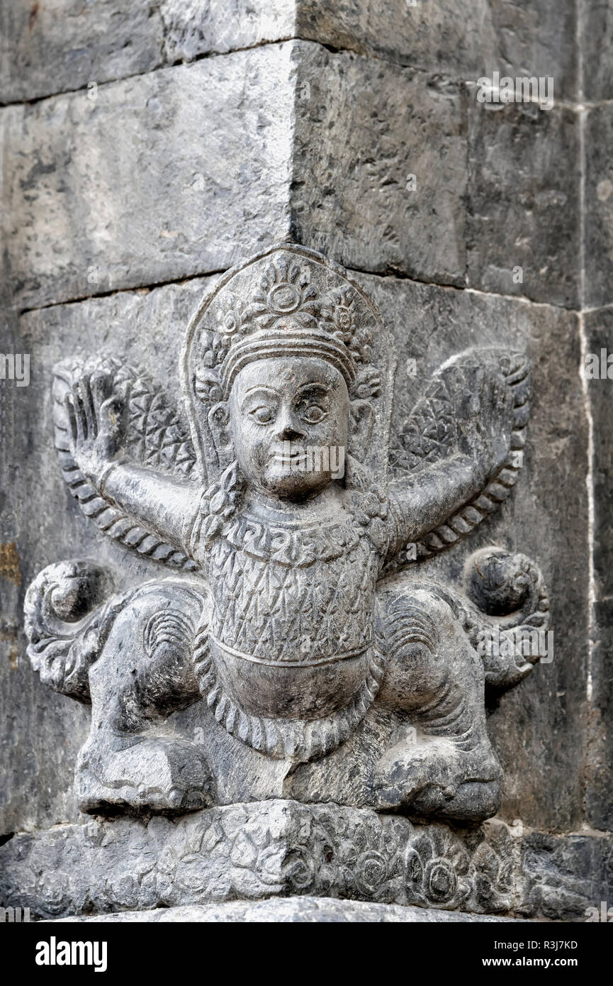 Garuda sculpture hi-res stock photography and images - Alamy