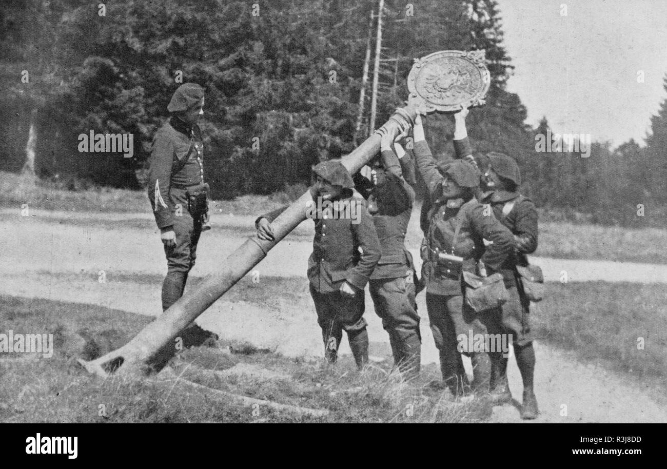 French soldiers cutting down a frontier pole at Bonhomme Pass, France ...