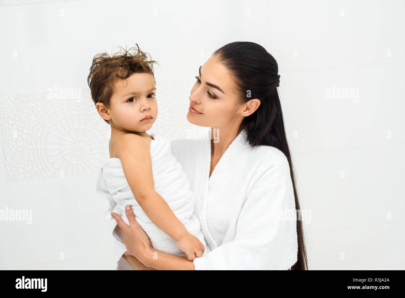 Mother son towel hi-res stock photography and images - Alamy