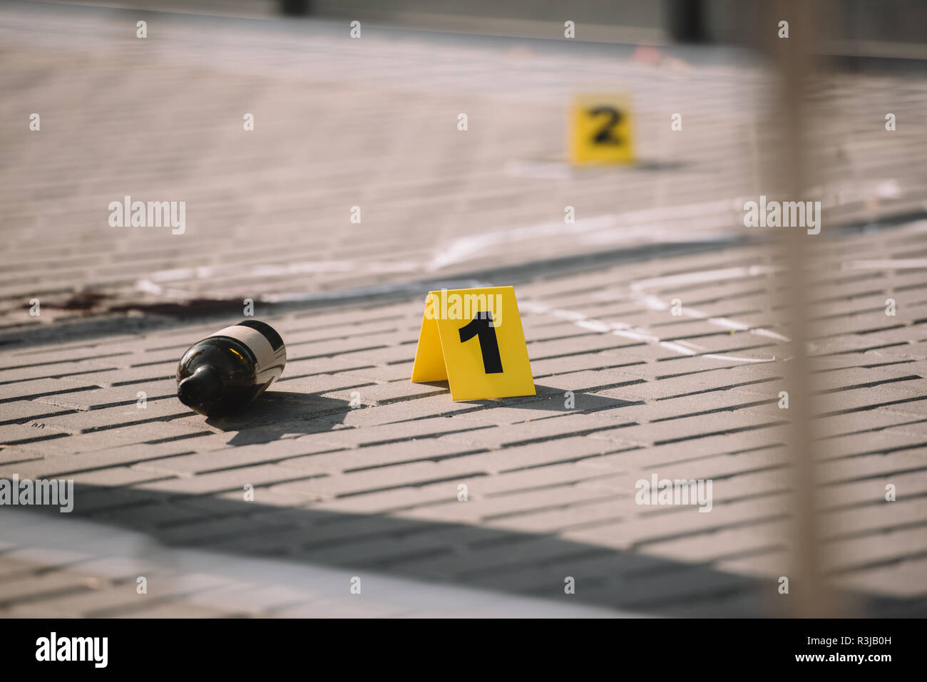 Crime scene chalk hi-res stock photography and images - Alamy