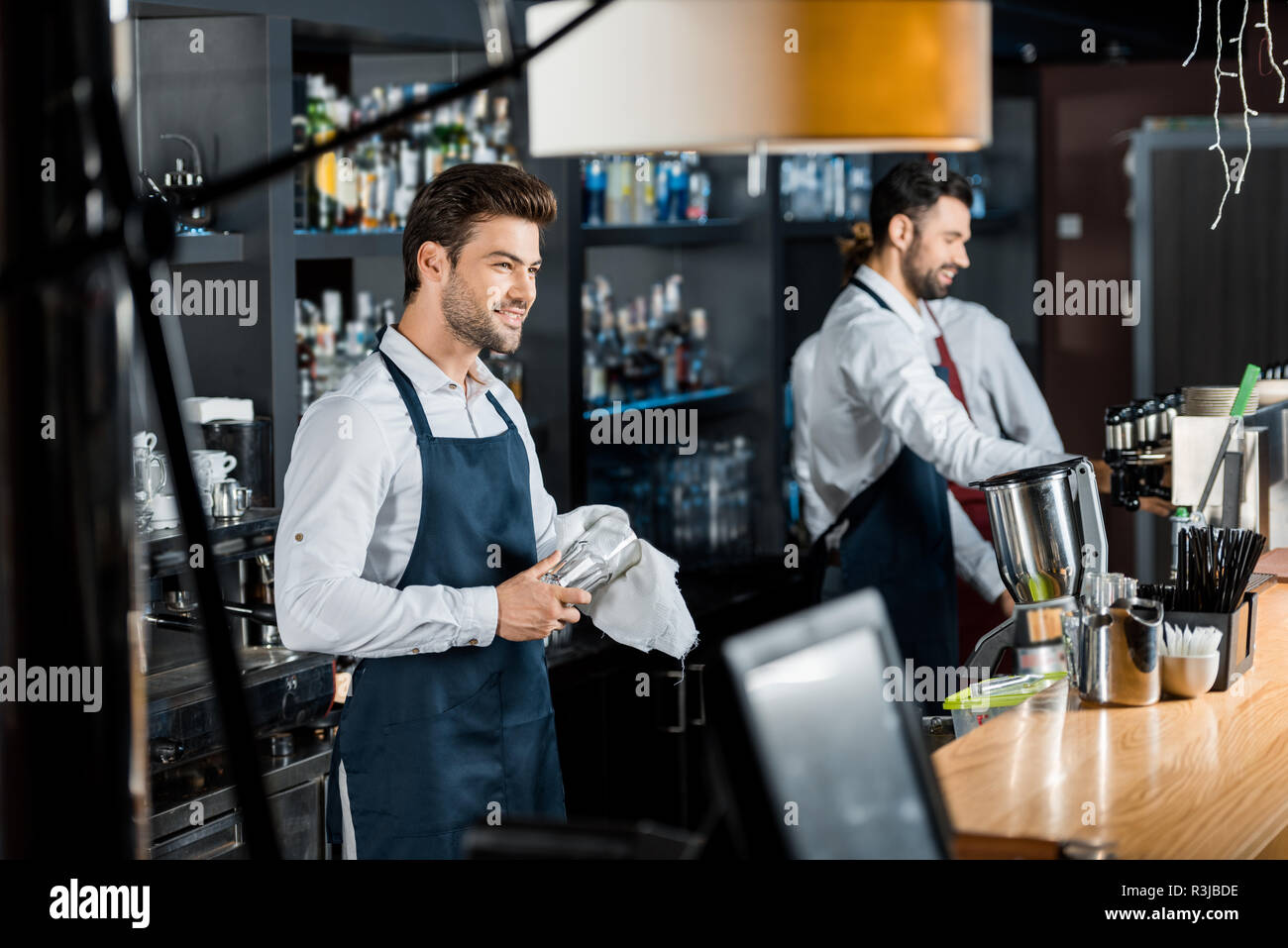 Rubbing cloth hi-res stock photography and images - Alamy