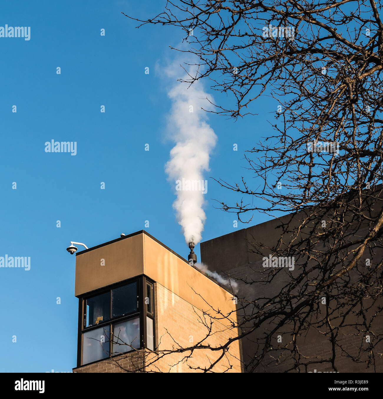 Safety tower hi-res stock photography and images - Alamy