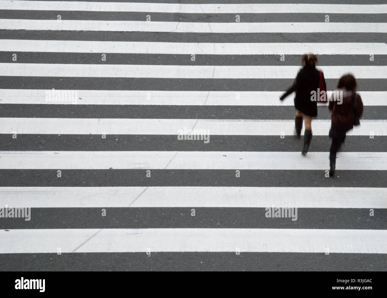 Opposite motion hi-res stock photography and images - Alamy