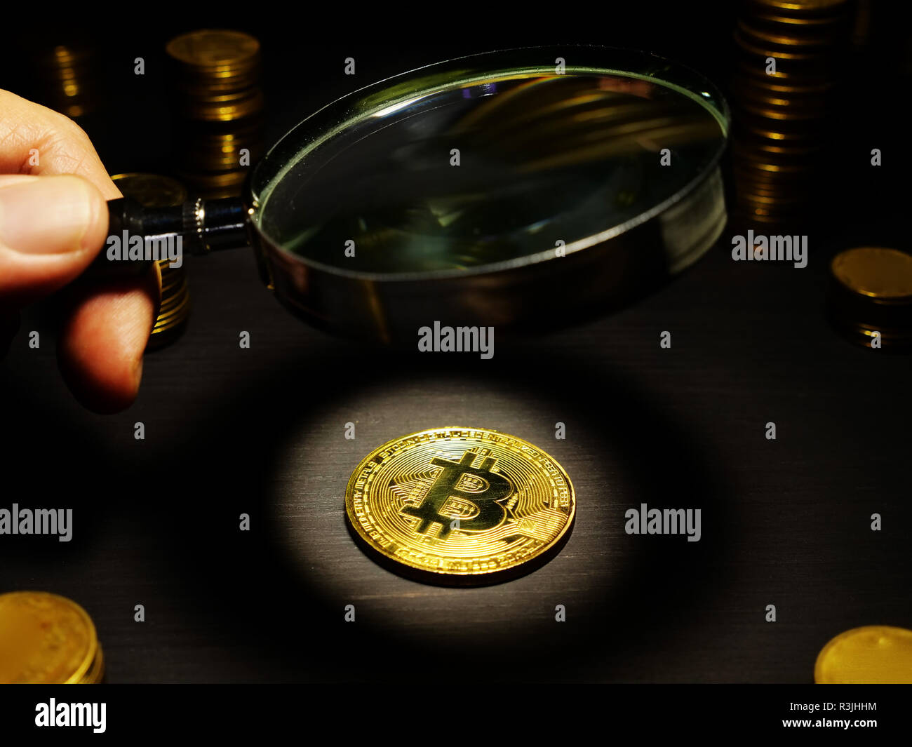 Man looks crypto currency hi-res stock photography and images - Alamy