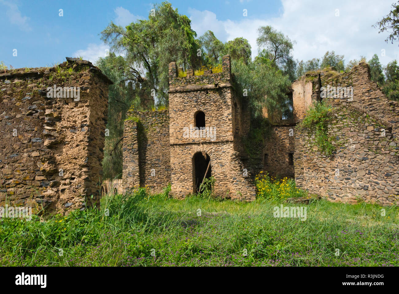 Messih-Seghed Bekafa's Castle in the fortress-city of Fasil Ghebbi ...
