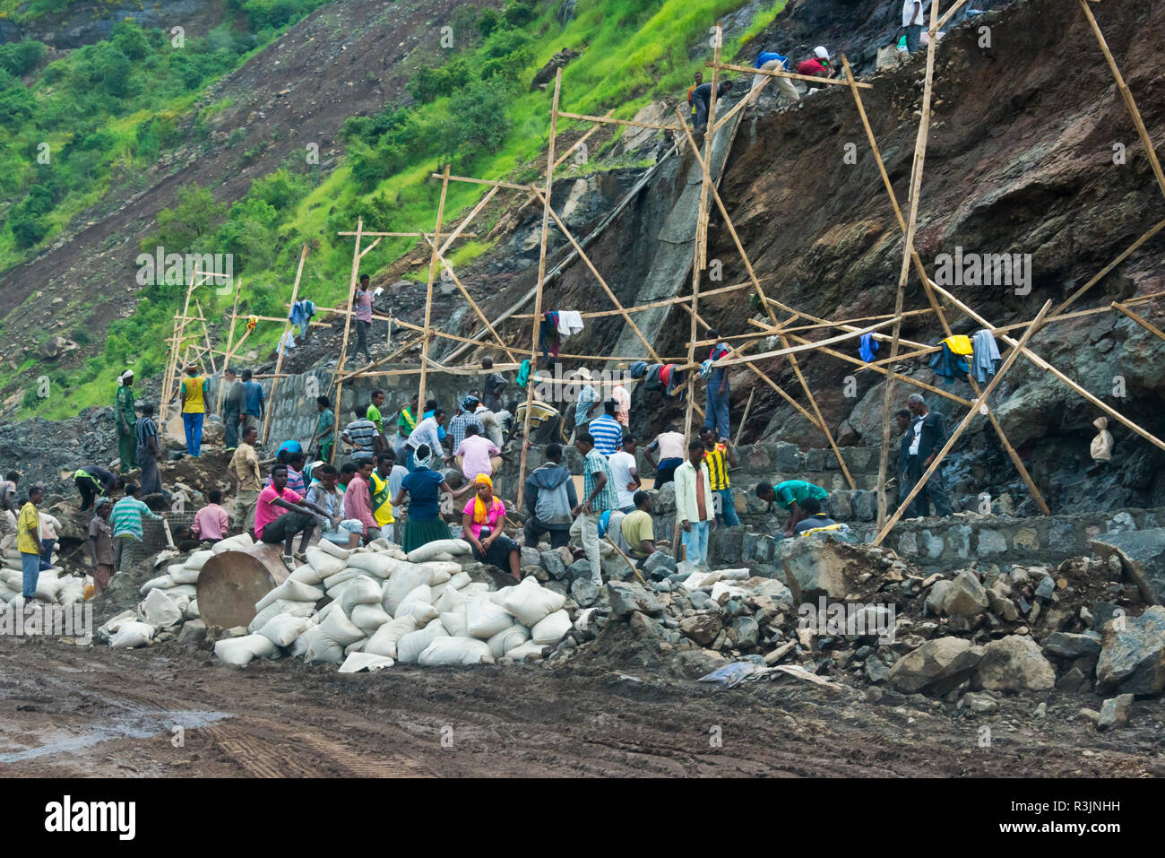 Ethiopia road construction hi-res stock photography and images - Alamy