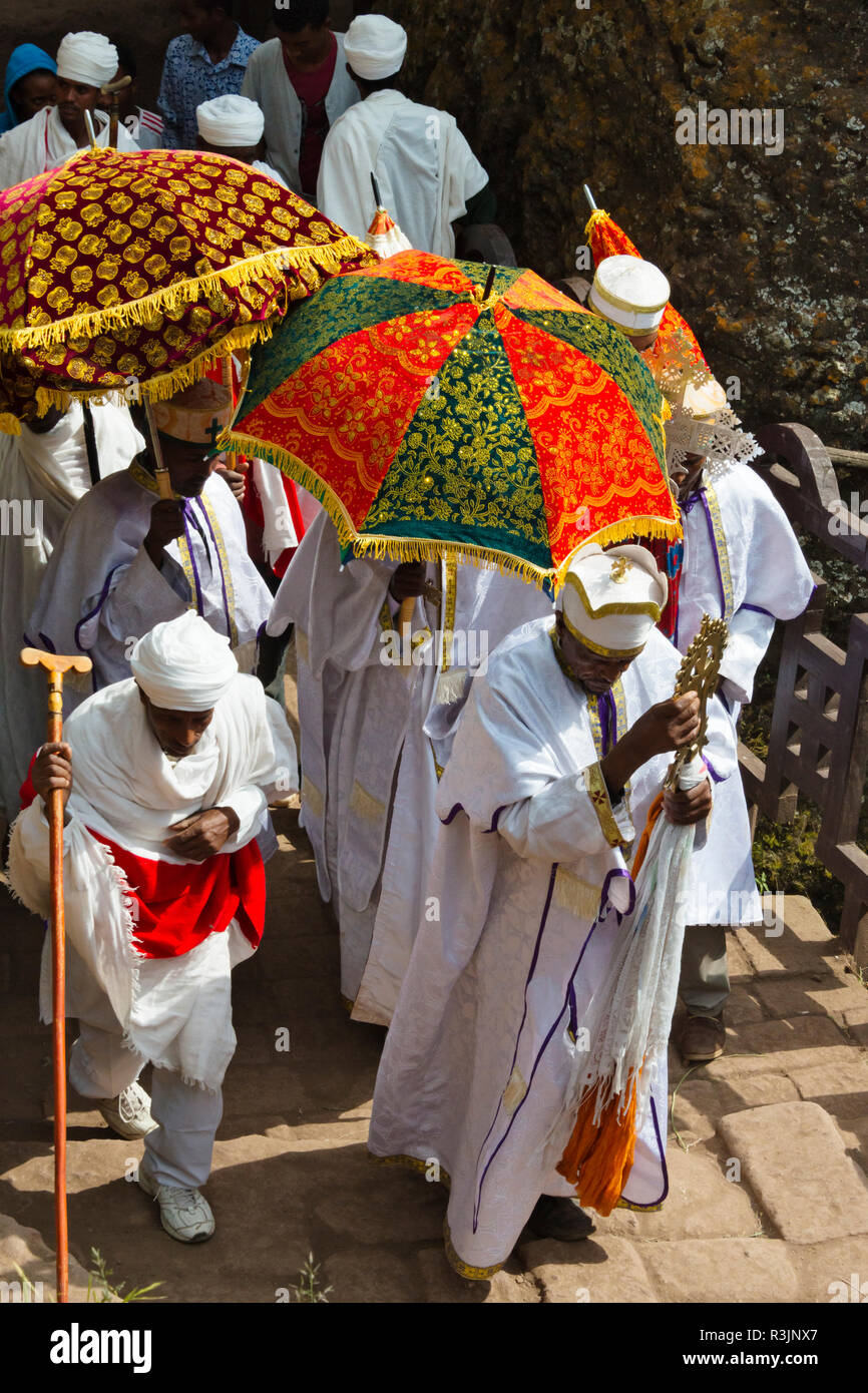 Pilgrims celebrating Meskel Festival at the rock hewn churches of ...