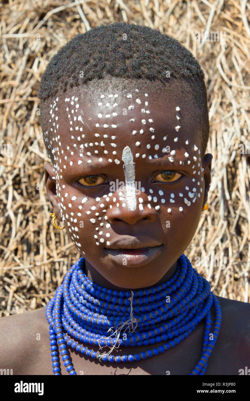 Kara tribe, boy with painted face, east bank of Lower Omo River, Turmi ...