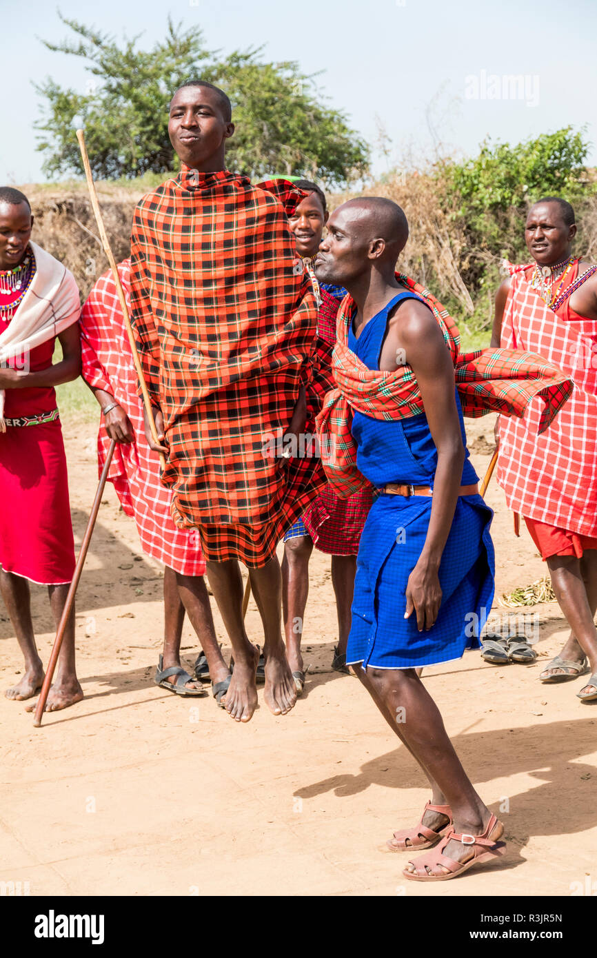 Masai warriors dancing hi-res stock photography and images - Alamy