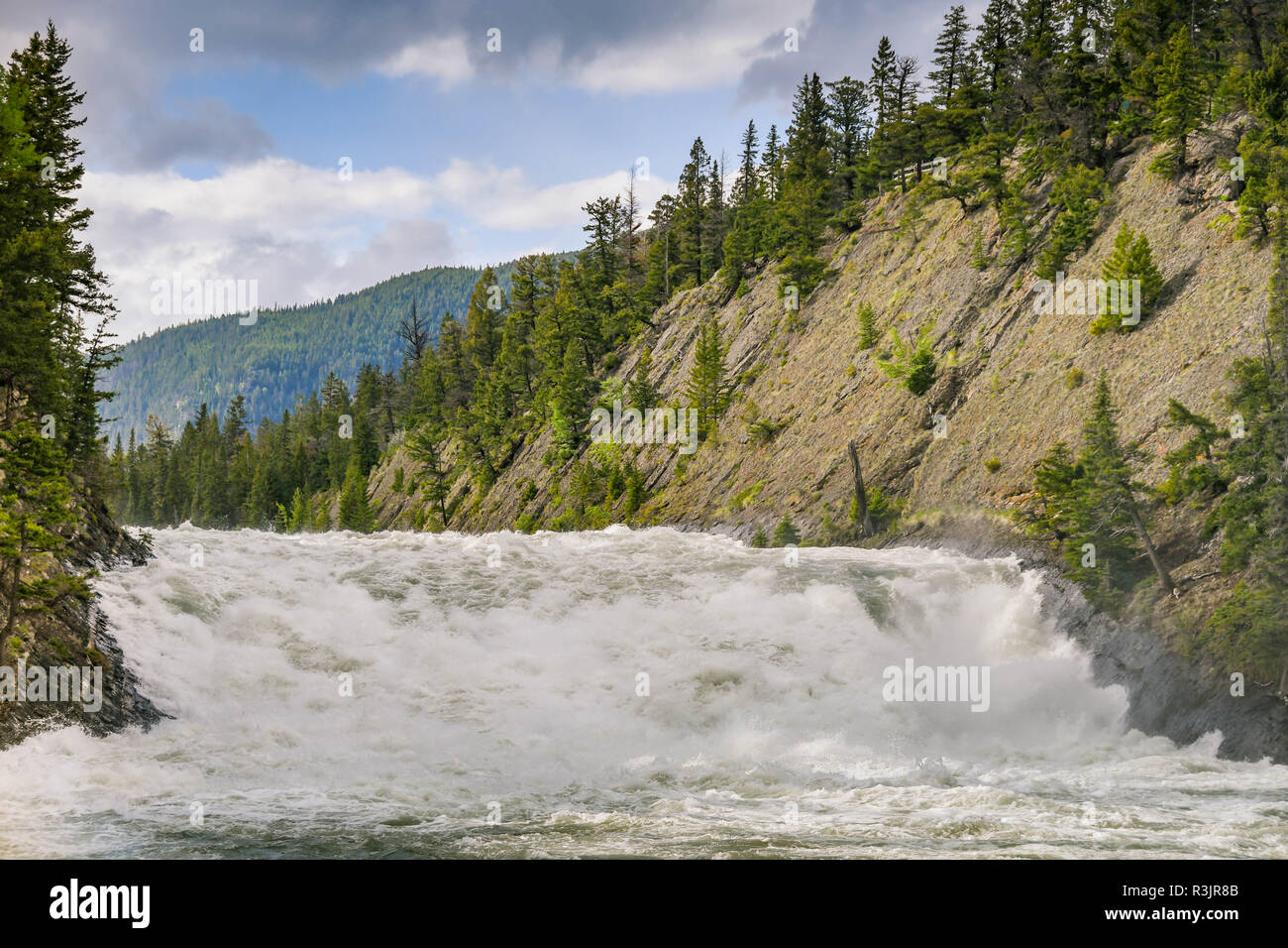 BANFF, AB, CANADA - JUNE 2018: Landscape view of the Bow River Falls in ...