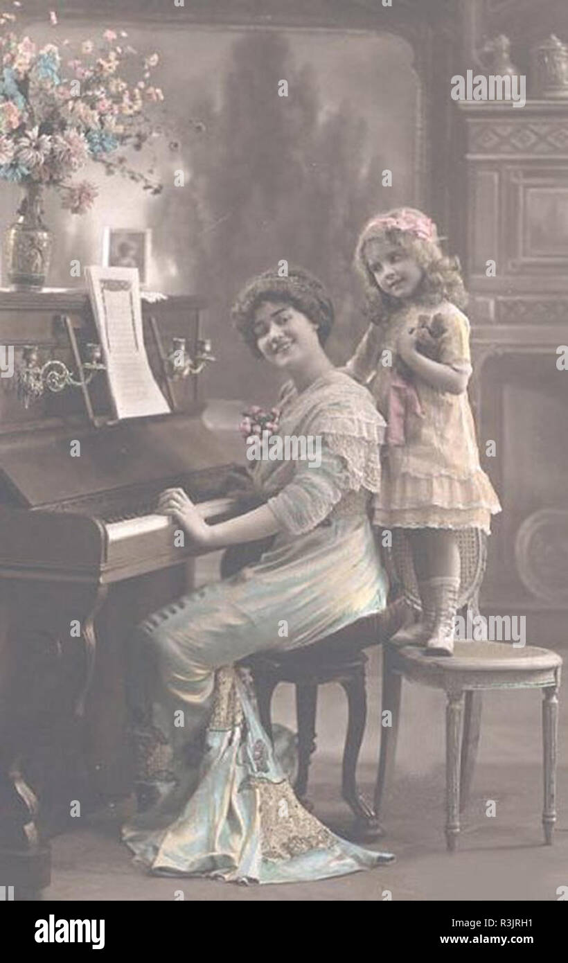 vintage image of a victorian child Stock Photo - Alamy