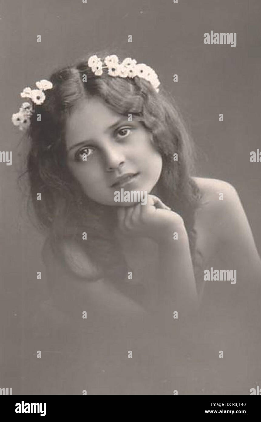 vintage image of a victorian child Stock Photo - Alamy